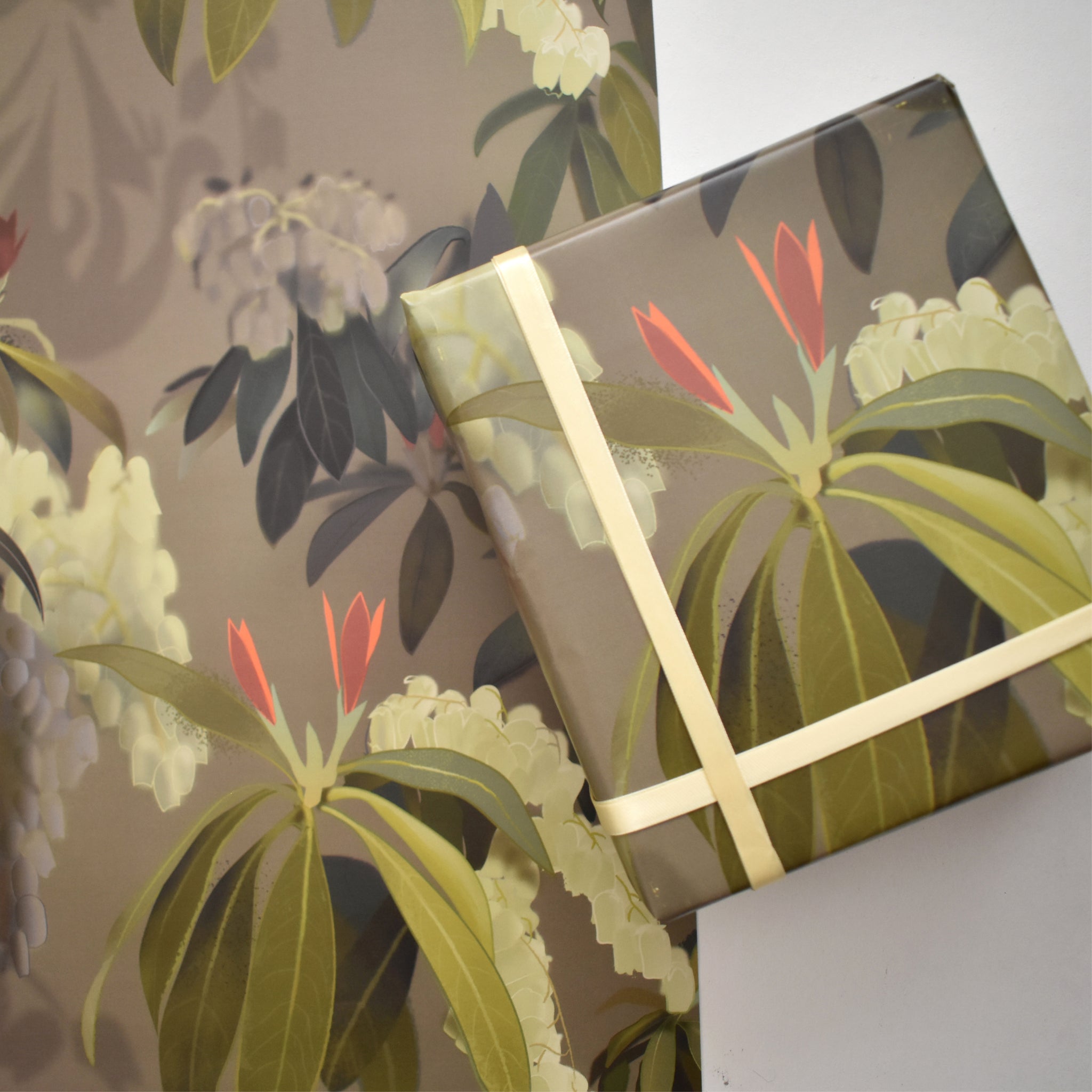 Luxury Designer Wrapping Paper | Botanical & Animal Gift Wrap
